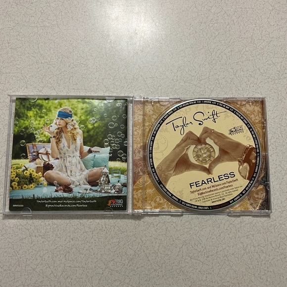 Taylor Swift | Media | Fearless Cd Album Taylor Swift Original Og ...